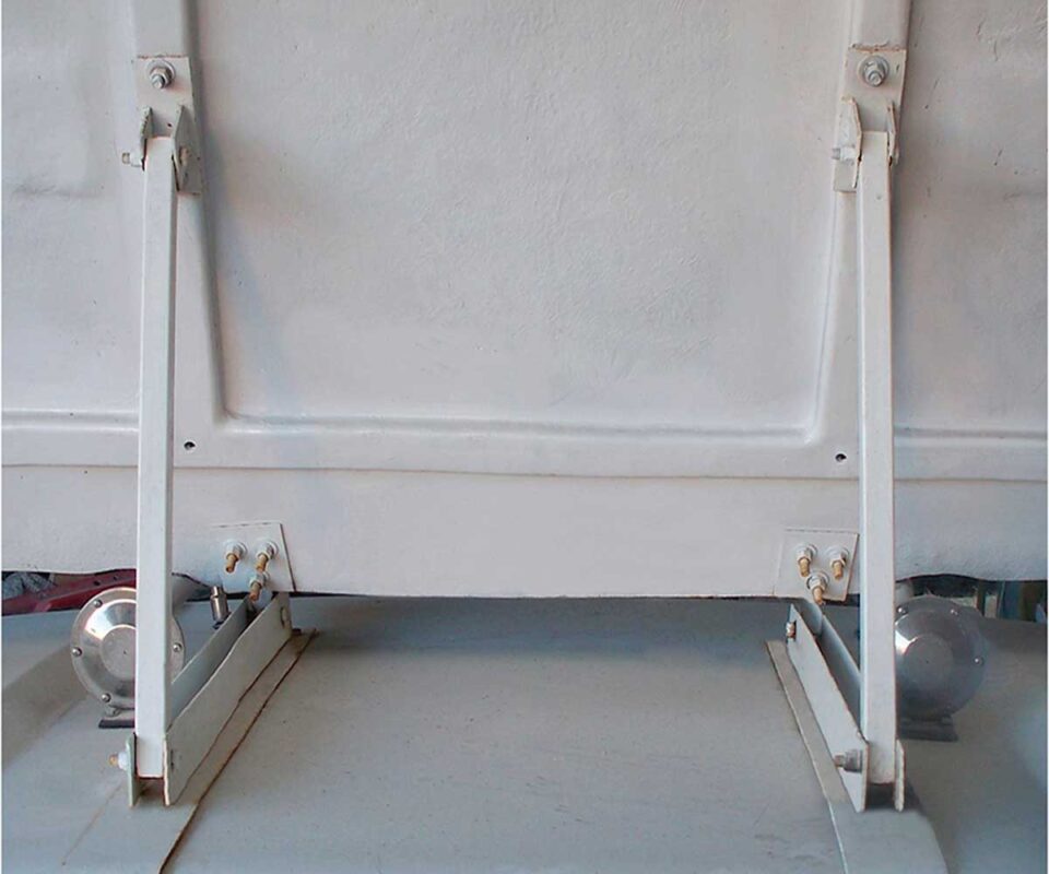 KW T-300 FAIRING HARDWARE KIT - TITAN HOODS