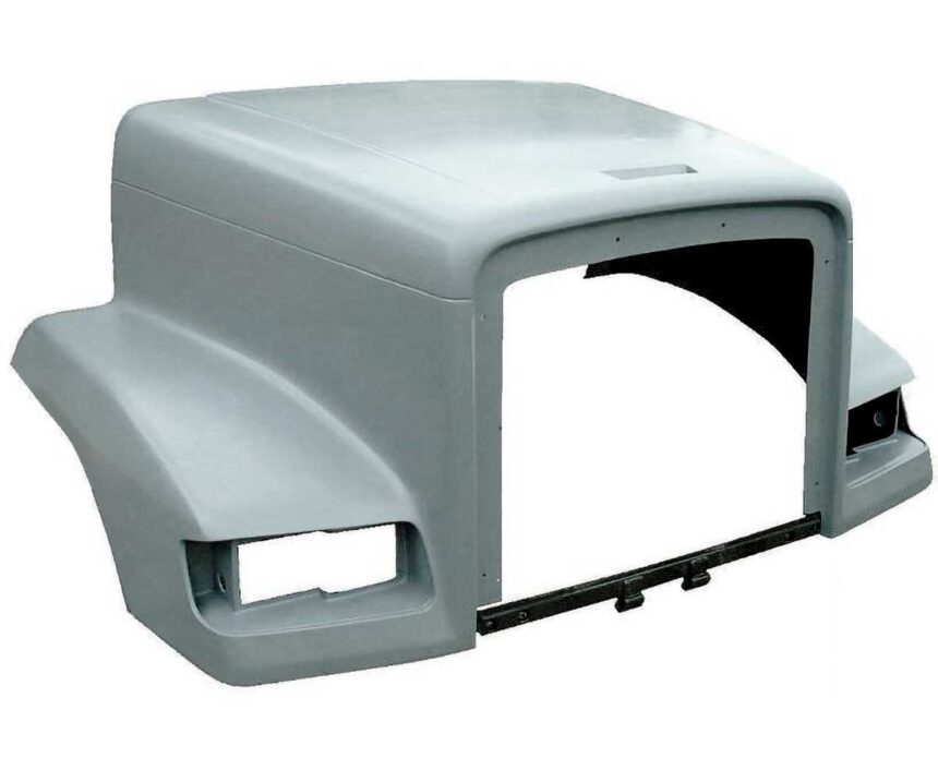 FREIGHTLINER FLD 120 1 PIECE HOOD 60 1/2″ LONG (1989 & UP) – TITAN HOODS